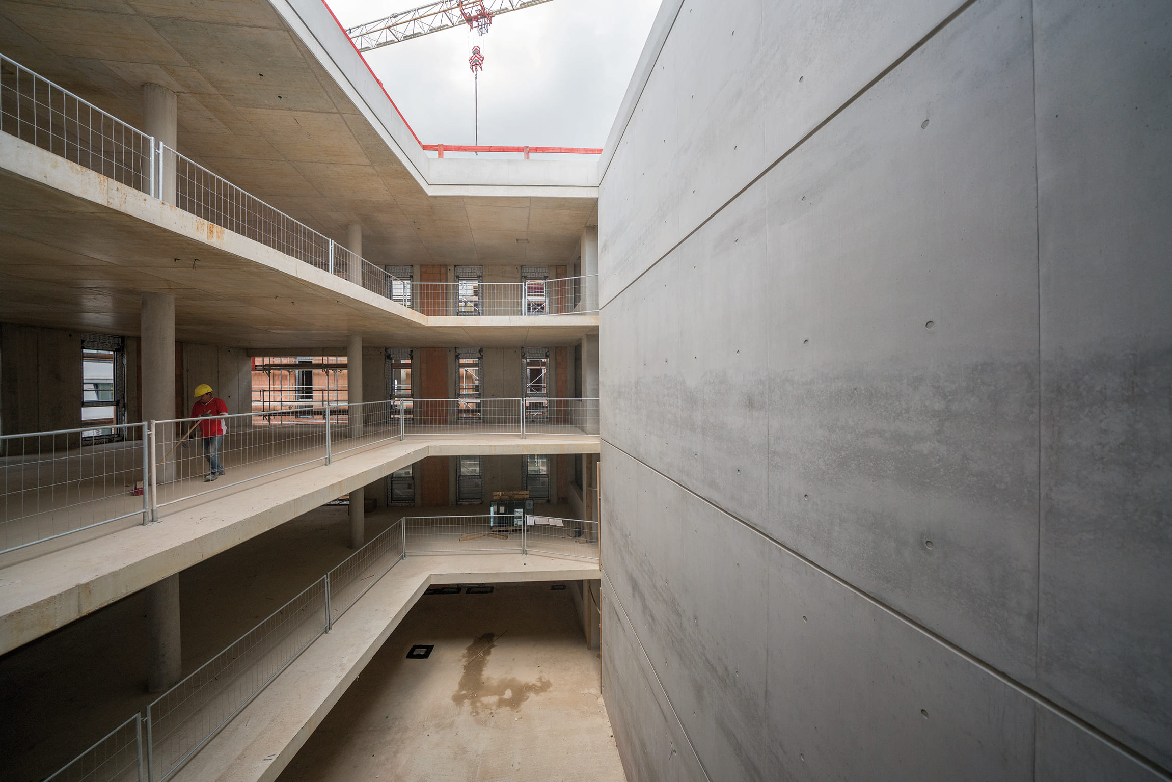 Hünnebeck special formwork for fair-faced concrete | Hünnebeck Press ...